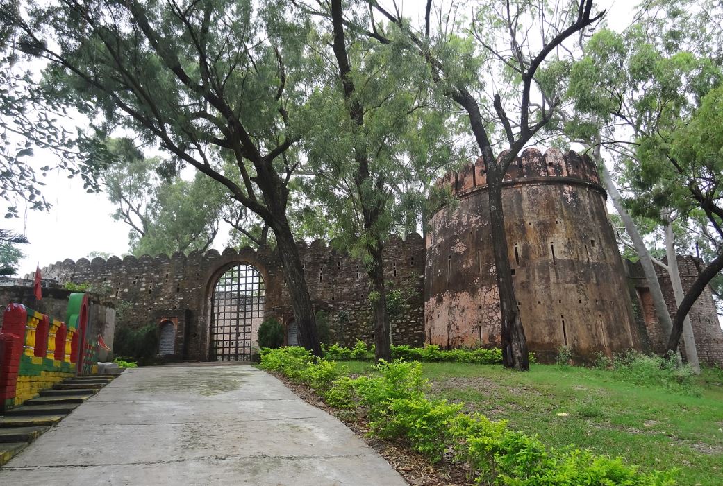 Morni Hills is a beautiful hill station located in Panchkula